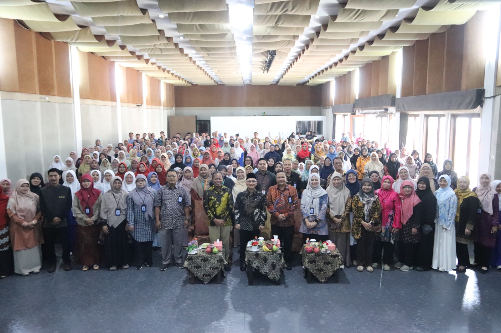 Siaran Pers: Kemendikdasmen Perkenalkan Rumah Pendidikan pada Forum ...