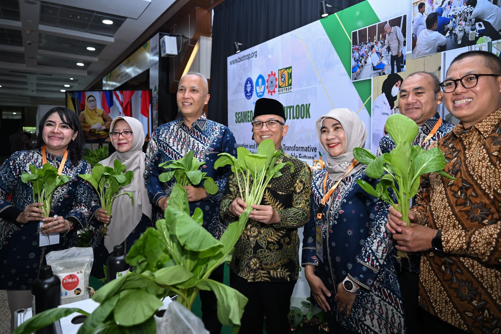 Siaran Pers: Amplifikasi Pemanfaatan Rumah Pendidikan kepada Guru dan ...